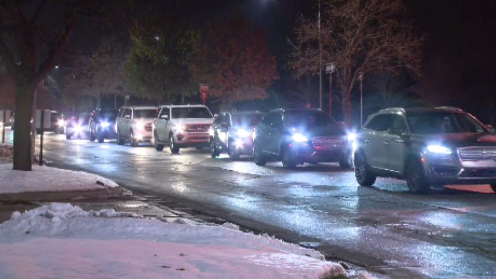 Bridge closure leads to traffic mess around Grosse Ile